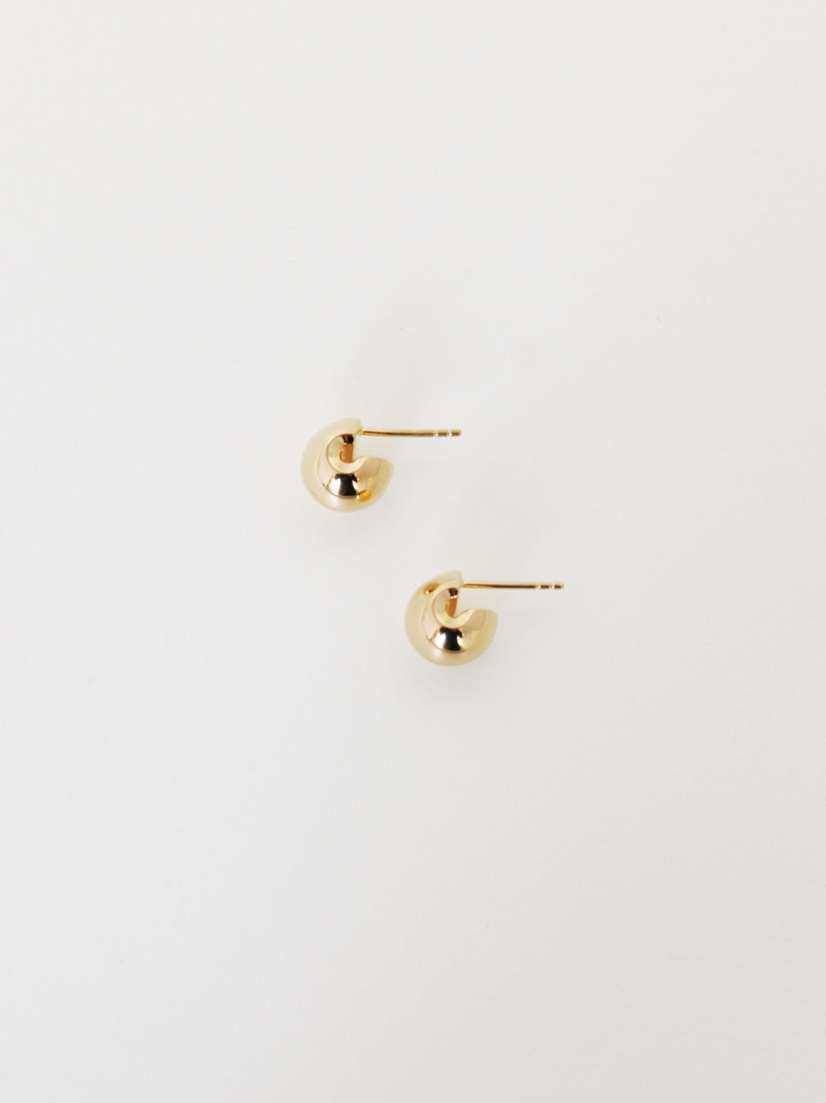 Satellite earrings in gold – CALLMOON