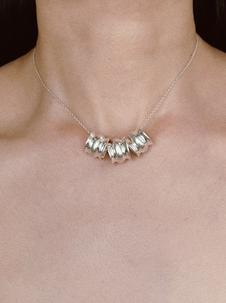 Gray necklace – CALLMOON